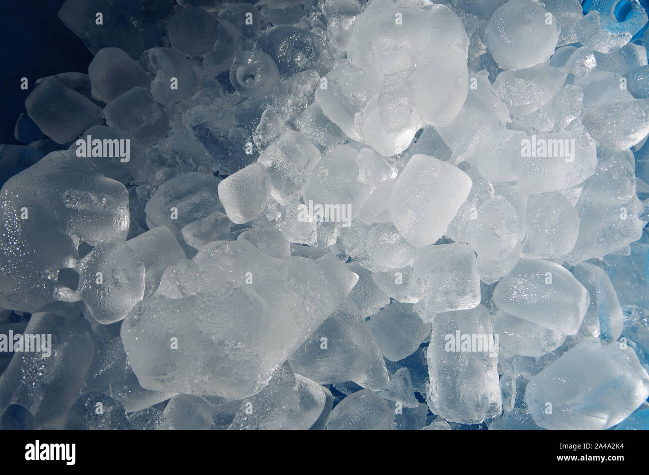 Iced cube hi-res stock photography and images - Alamy