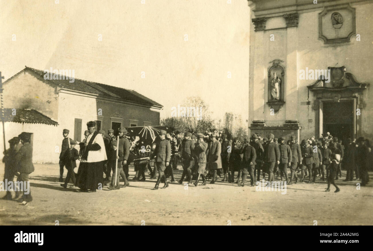 Military funeral procession, Italy 1920s Stock Photo - Alamy