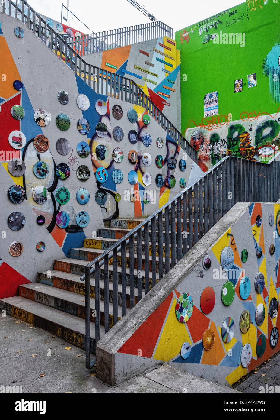 Colourful Kindl staircase in Neckarstraße, Neukölln, Berlin. Art ...