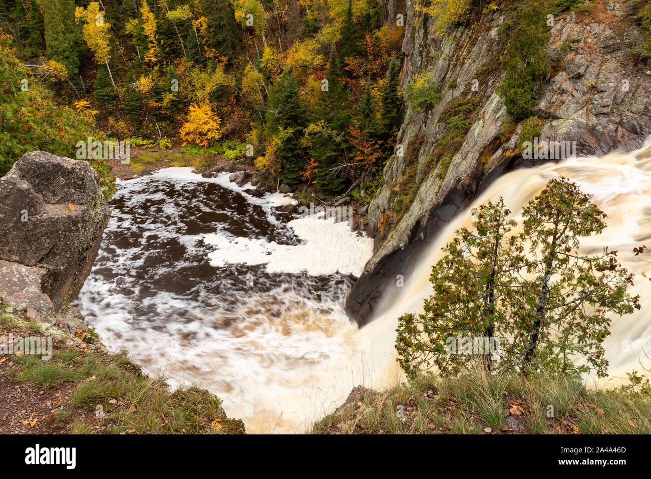 Scenic autumn waterfall hi-res stock photography and images - Alamy