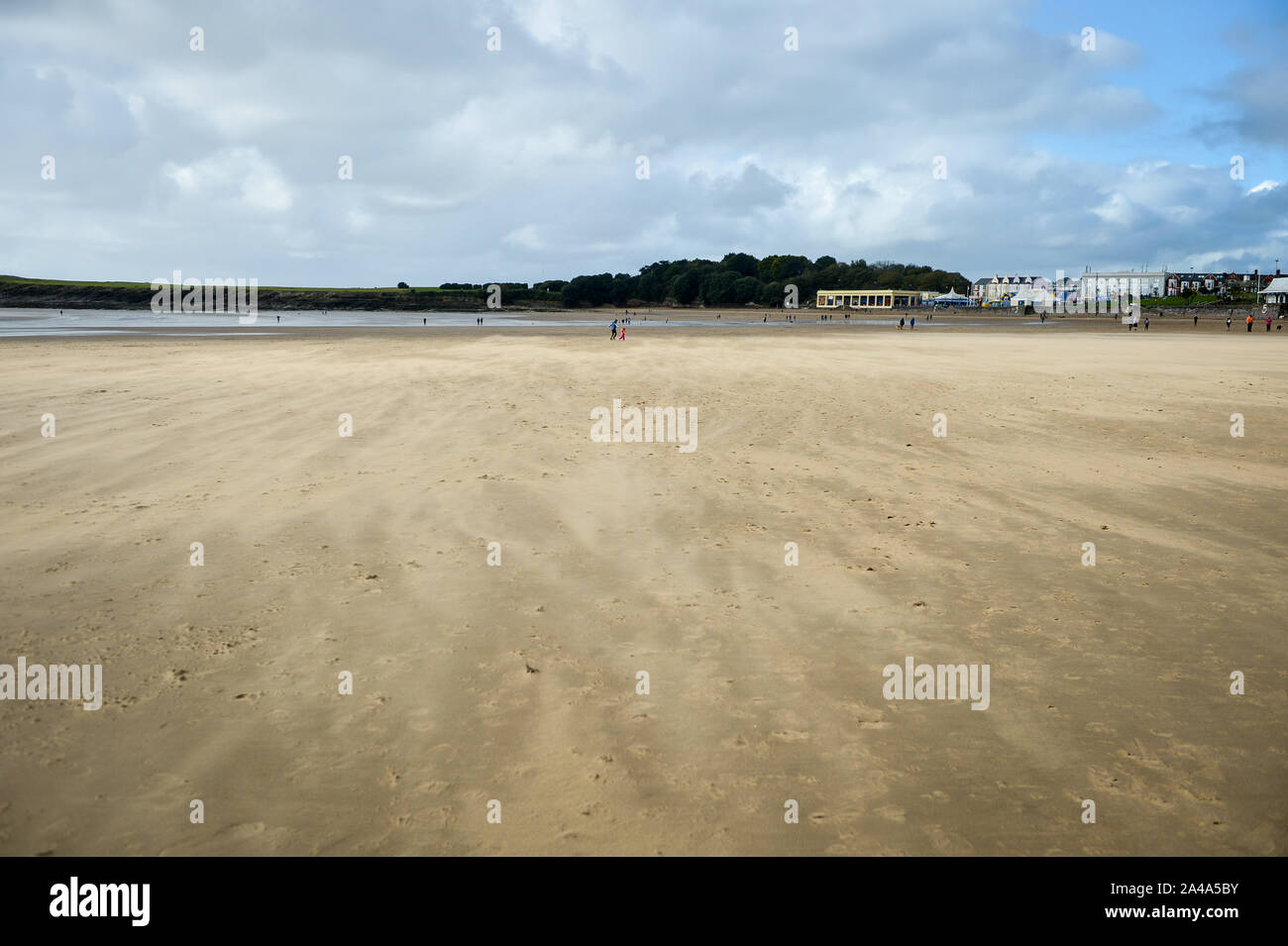 Barry island beach sand hi-res stock photography and images - Alamy