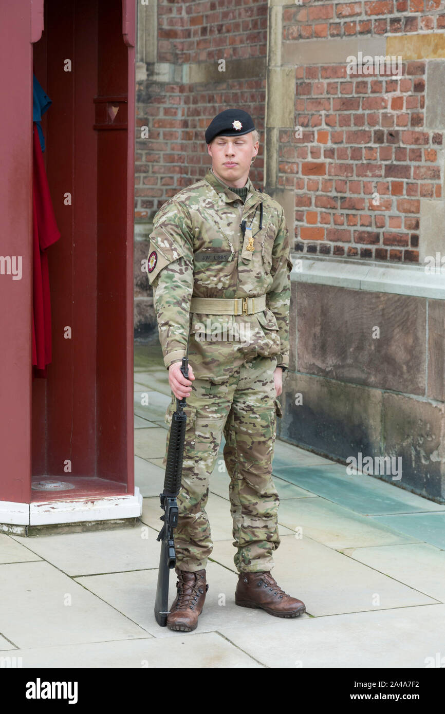 Security soldier uniform hi-res stock photography and images - Alamy