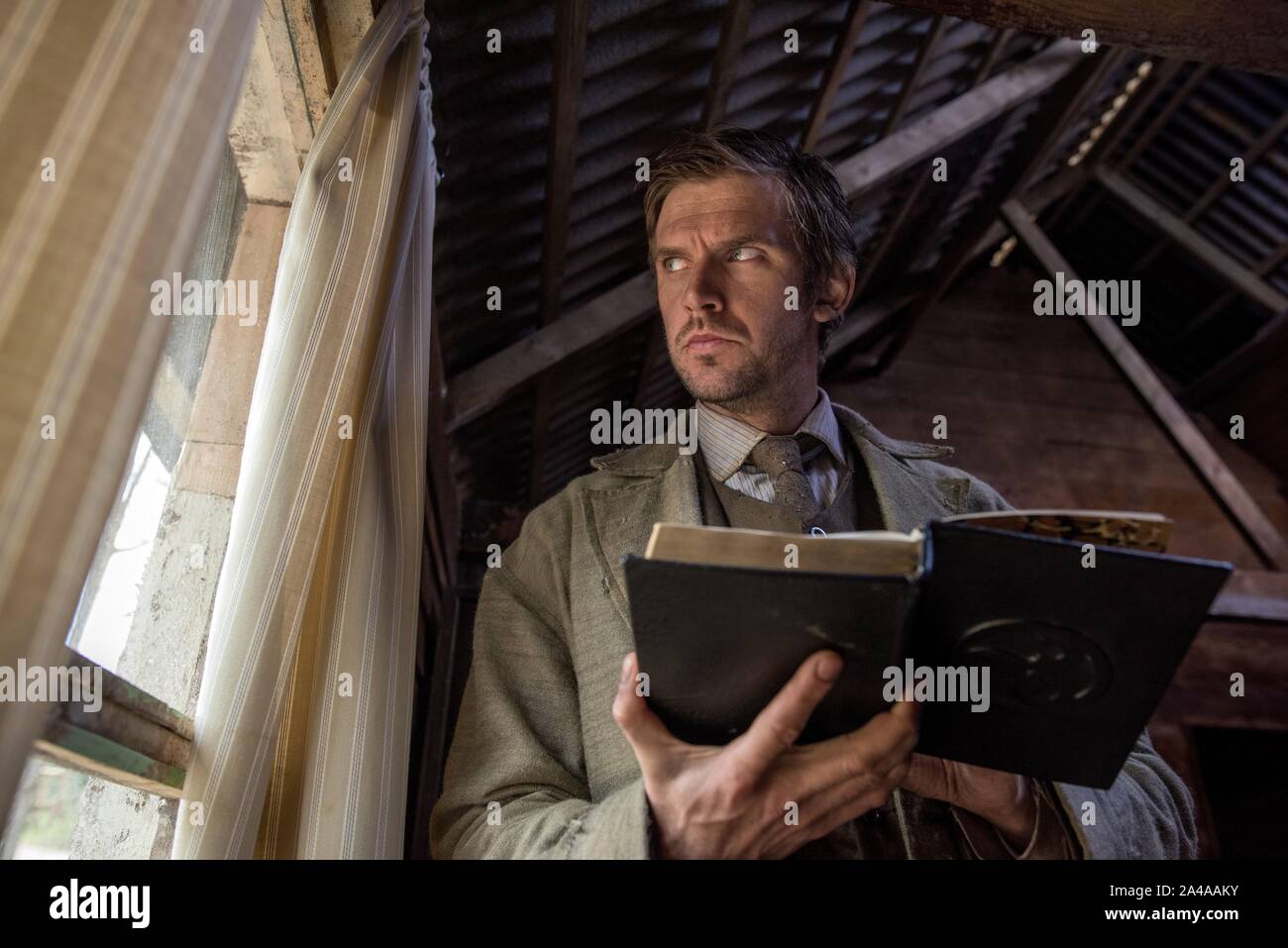 DAN STEVENS in APOSTLE (2018), directed by GARETH EVANS. Credit: XYZ ...