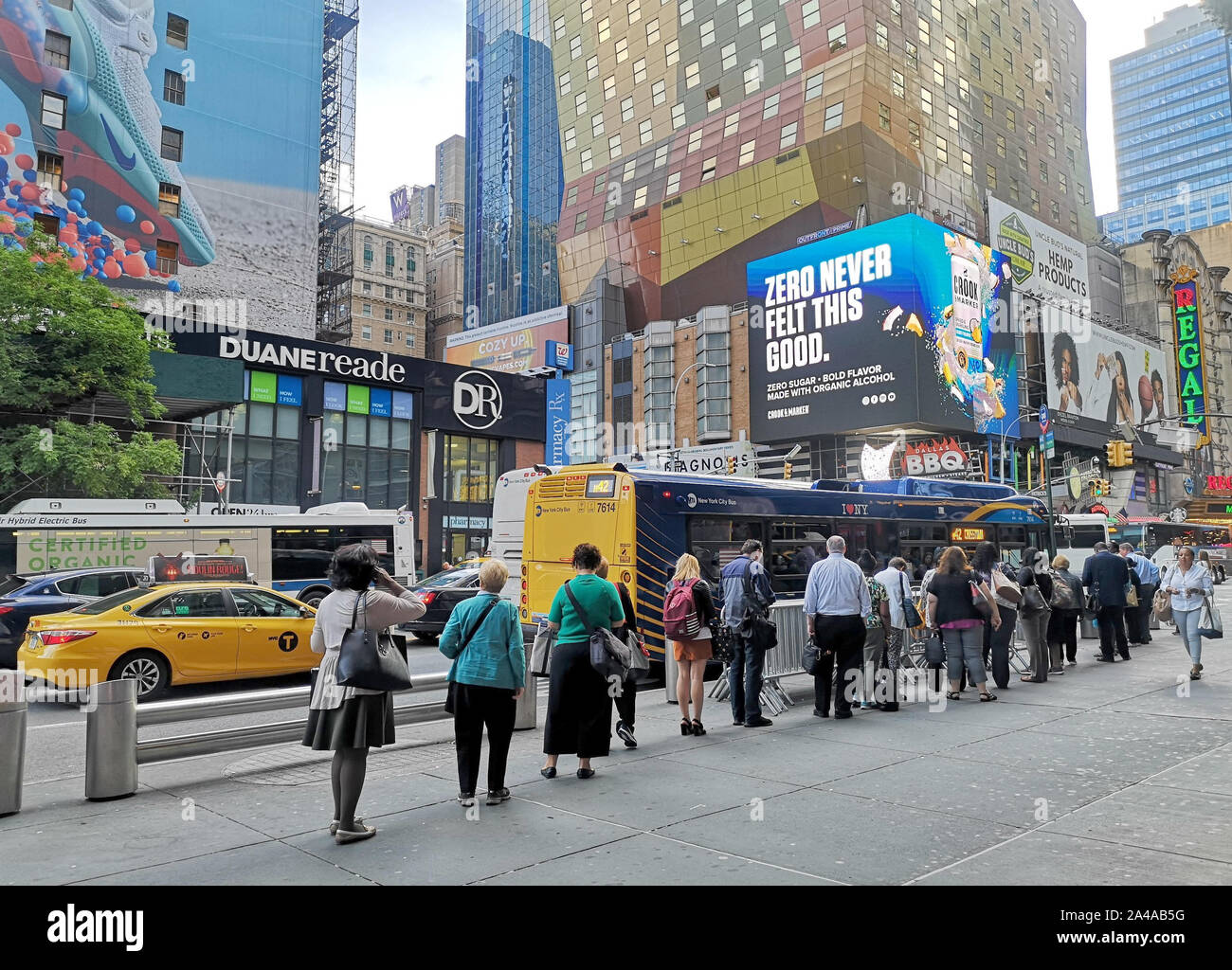 New York, USA. 09th Sep, 2019. Passers-by line up to board a MTA ...
