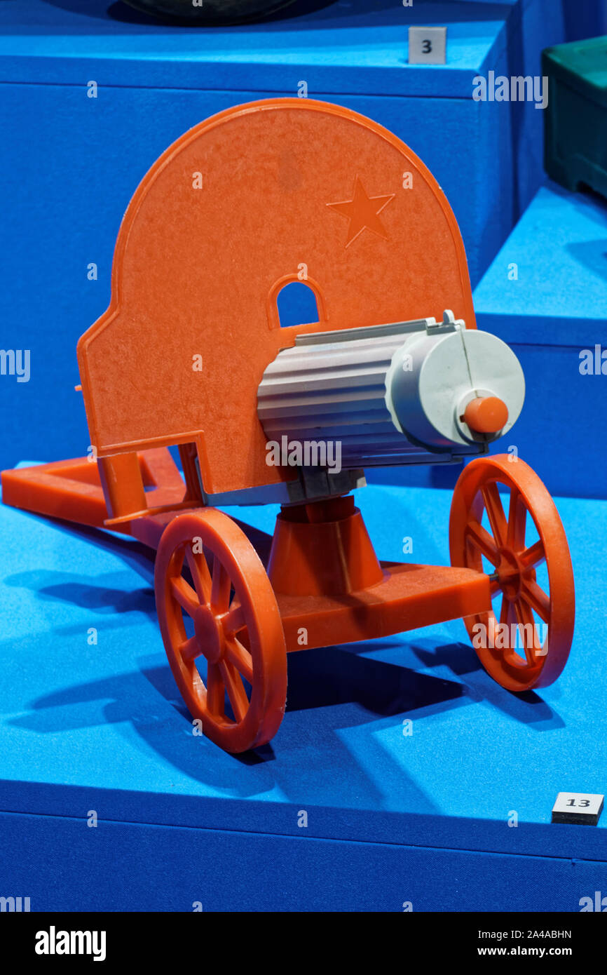 Machine gun maxim image hi-res stock photography and images - Alamy