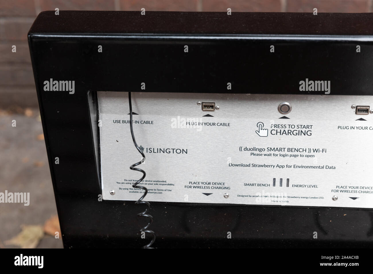 Smart charging points hi-res stock photography and images - Alamy