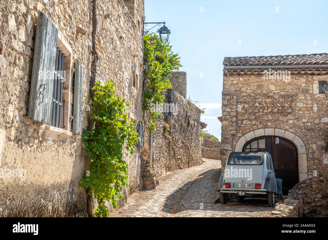 Mirabel village hi-res stock photography and images - Alamy