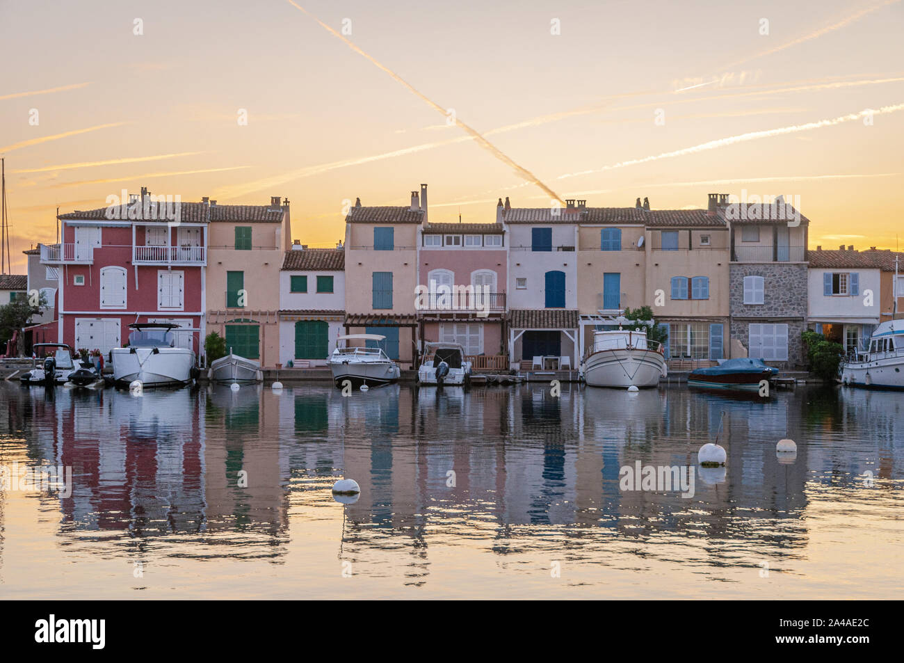 Port grimaud beach south france hi-res stock photography and images - Alamy