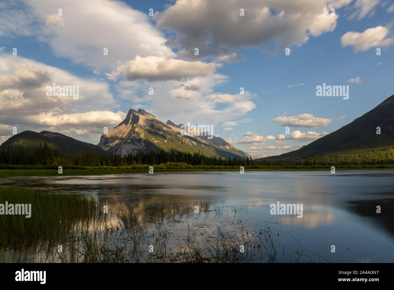 Sunset at the Vermillion Lakes in Banff, Canada Stock Photo - Alamy
