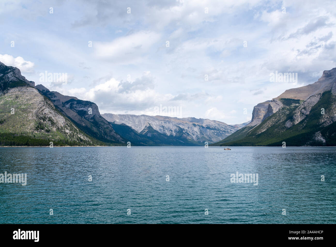 On lake minnewanka banff hi-res stock photography and images - Alamy