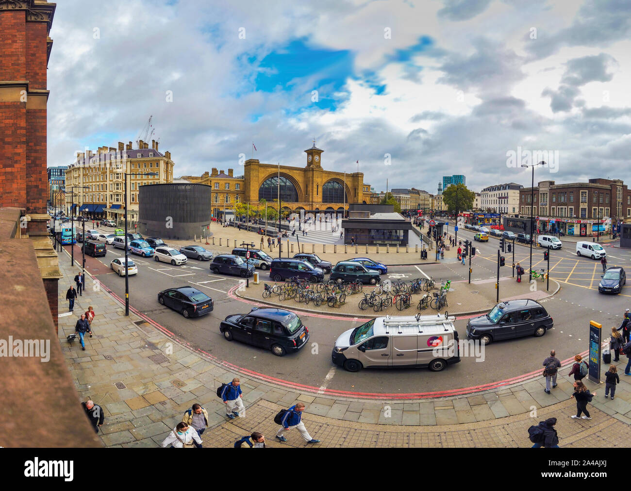 Euston road kings cross hi-res stock photography and images - Alamy