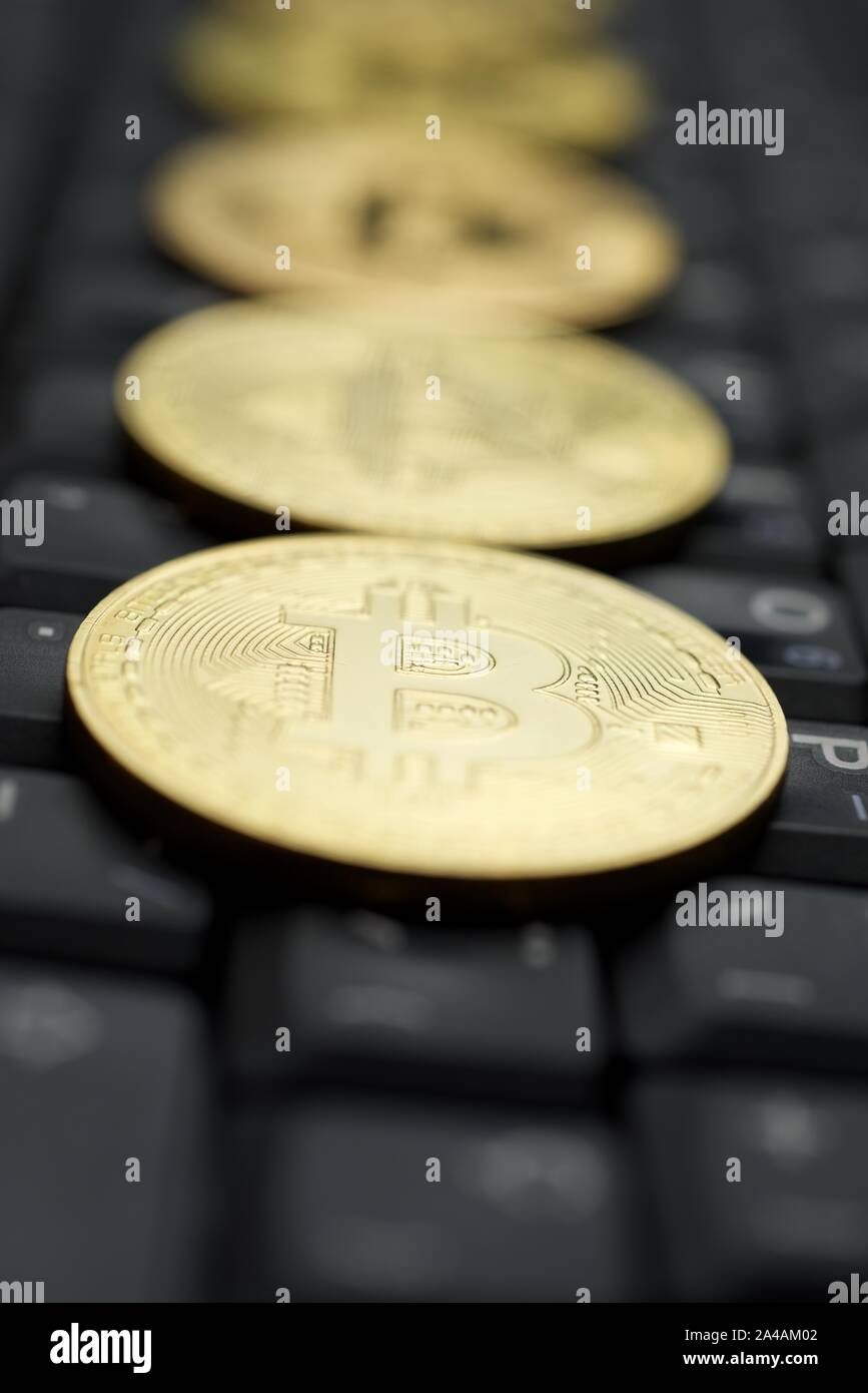 Virtual computer detail banking hi-res stock photography and images - Alamy