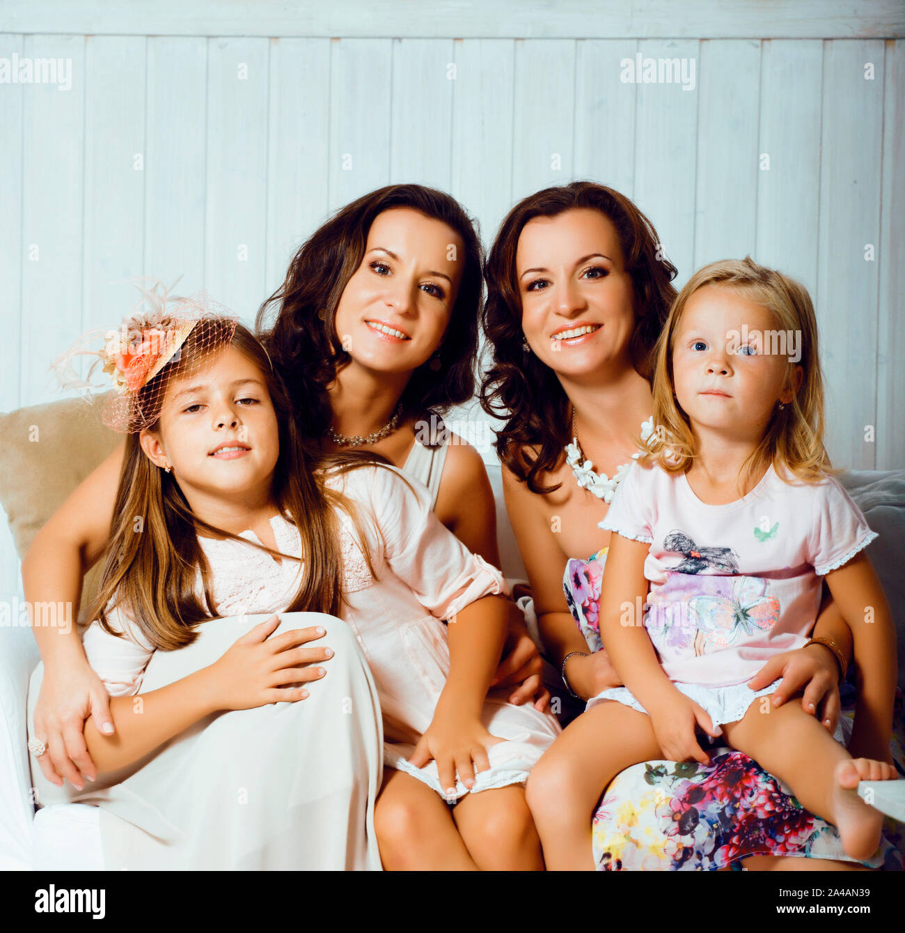 Twin Identity Symbol High Resolution Stock Photography and Images - Alamy