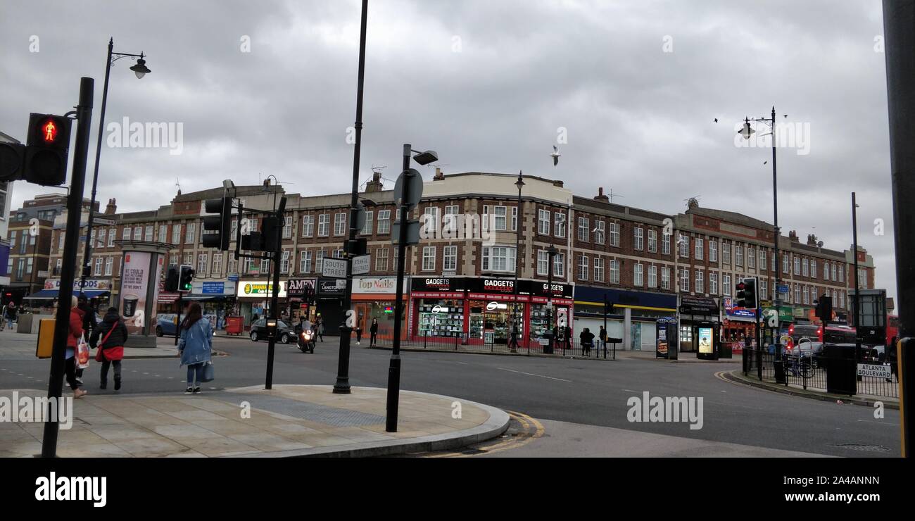Dagenham street sign hi-res stock photography and images - Alamy