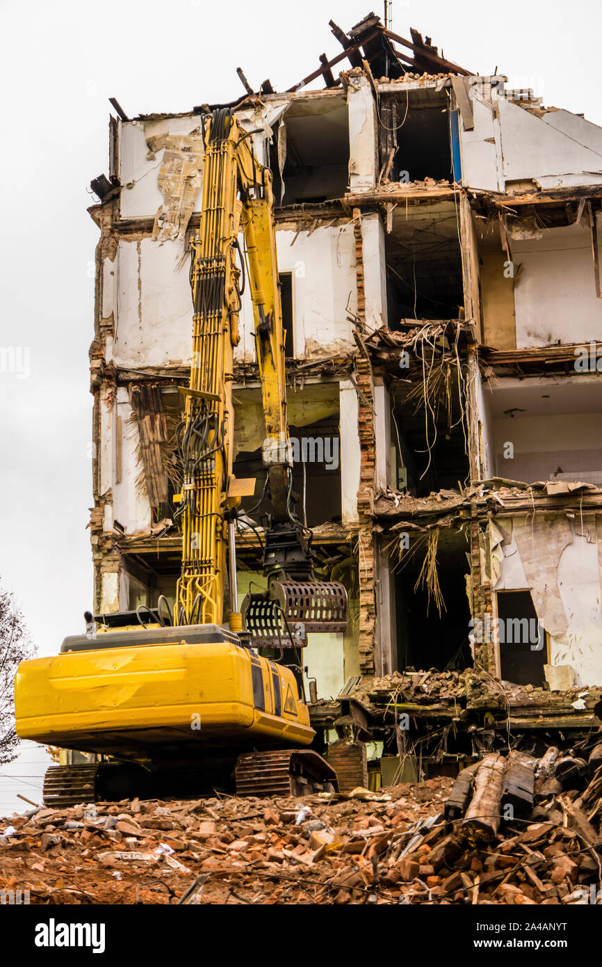 Using backhoe hi-res stock photography and images - Alamy