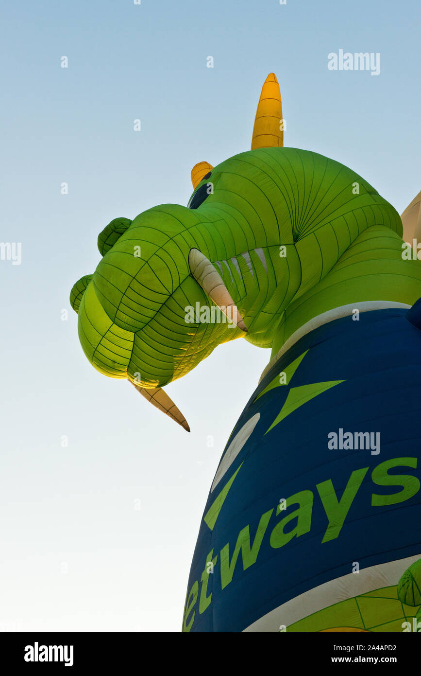 "Palletways" dragon hot air balloon Bristol International Balloon ...