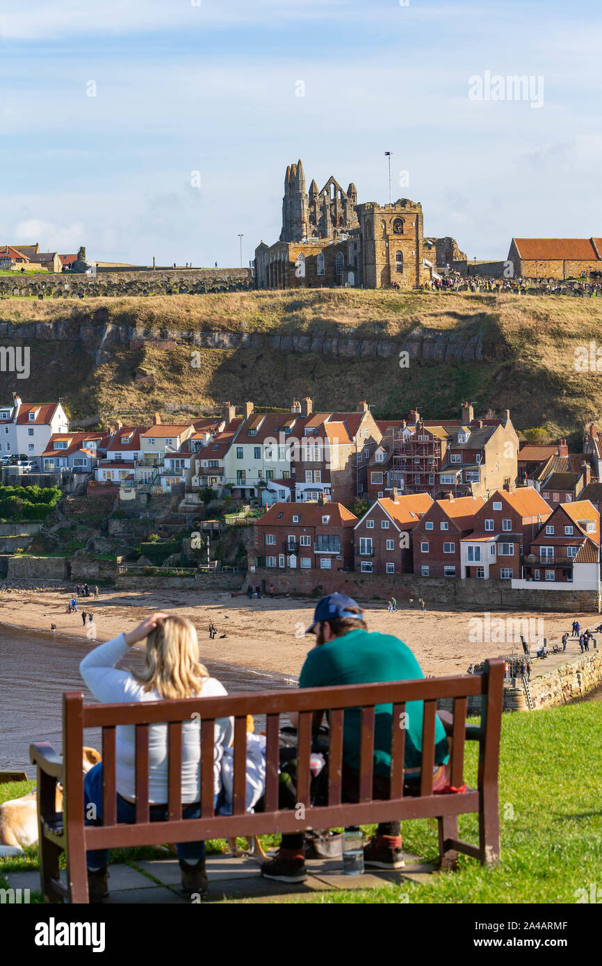 Whitby west cliff bench hi-res stock photography and images - Alamy