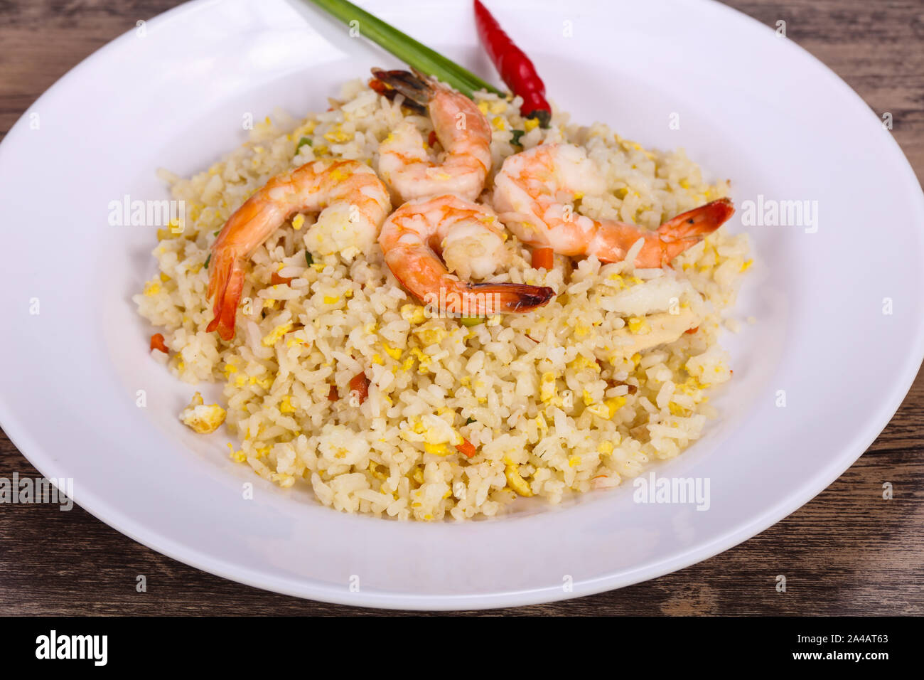 Thai style fried rice with prawn and egg Stock Photo - Alamy