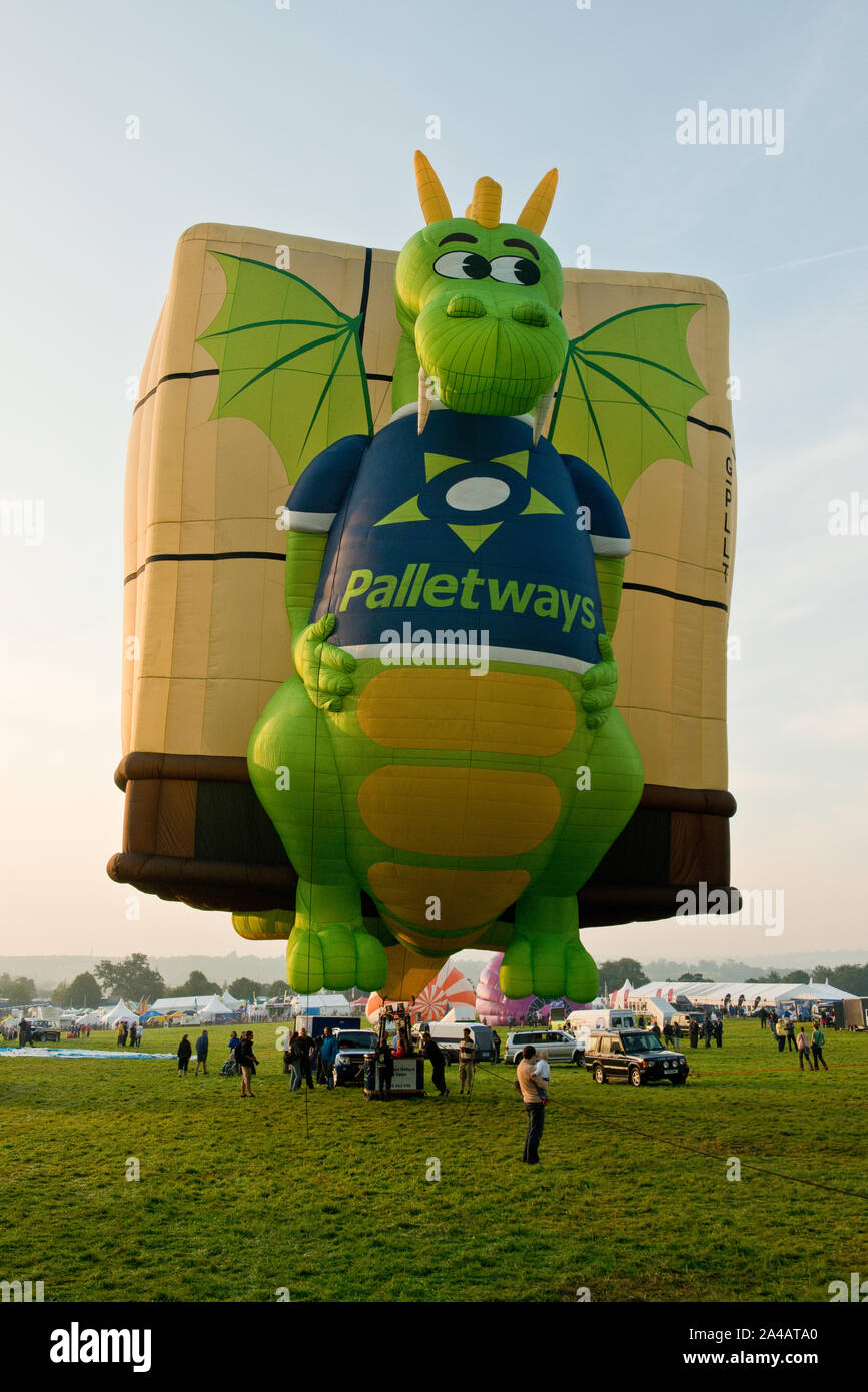 "Palletways" cube parcel and dragon hot air balloon. Bristol ...