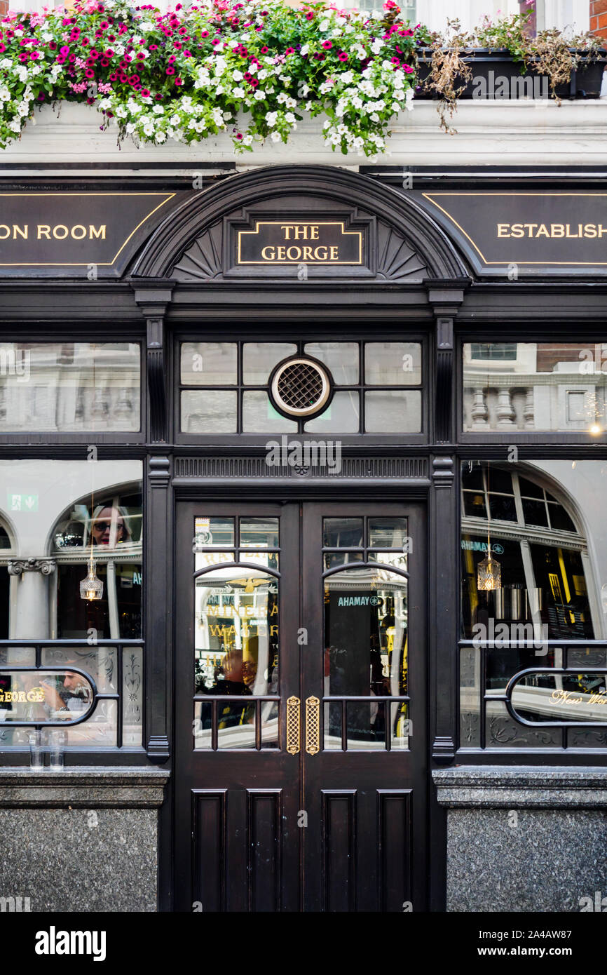 The George's pub in London Stock Photo - Alamy