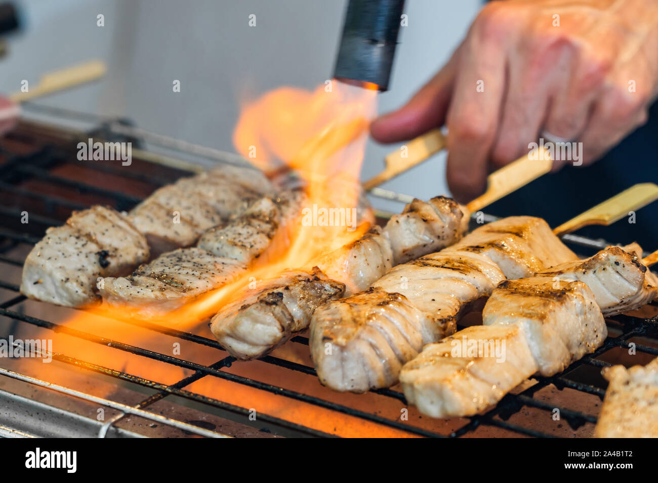 Tuna smoking hi-res stock photography and images - Alamy
