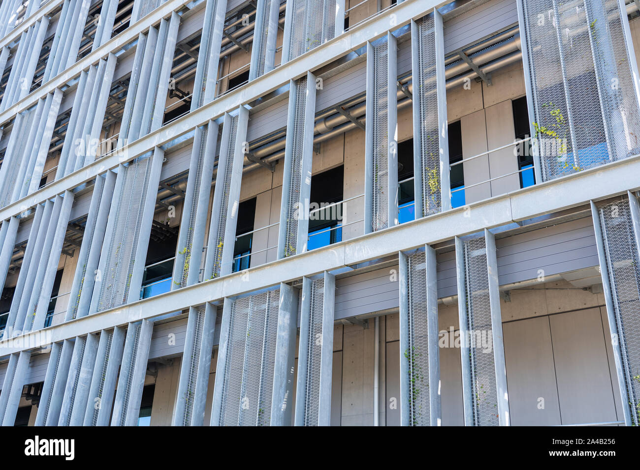 Architectural mesh hi-res stock photography and images - Alamy