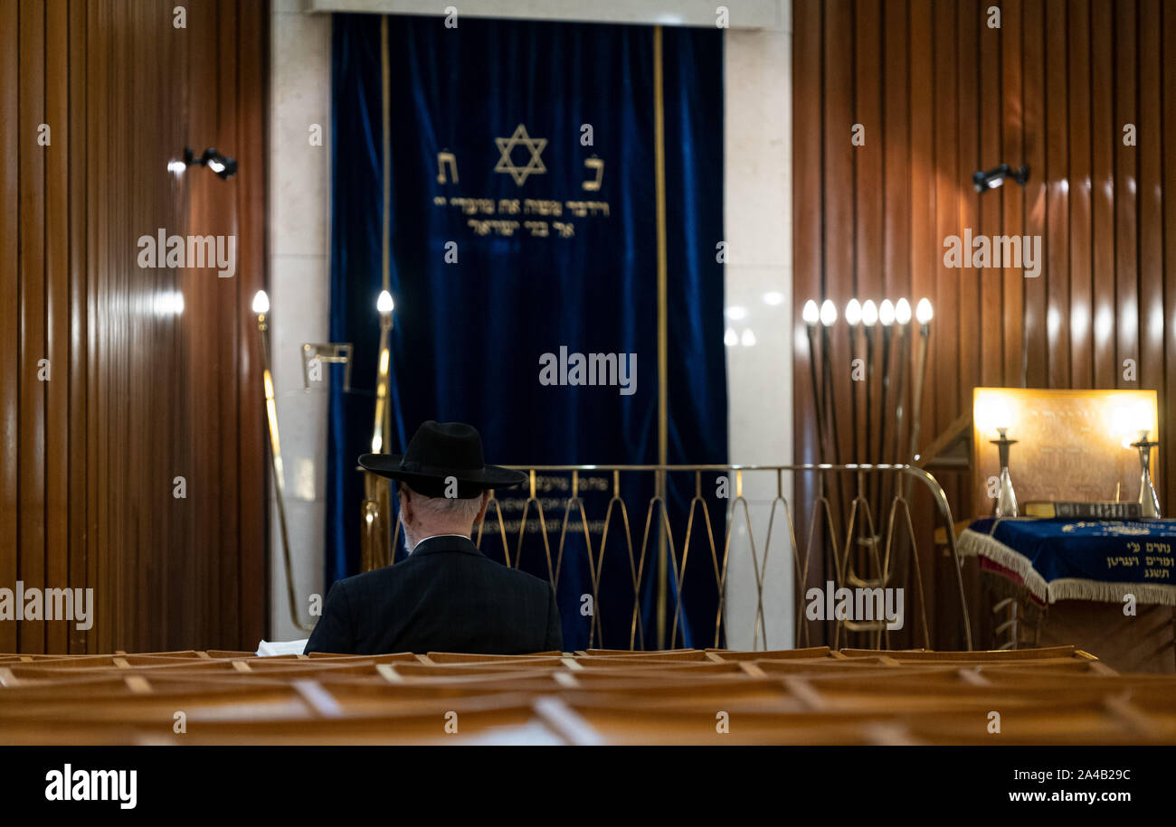 Jewish feast days hi-res stock photography and images - Alamy