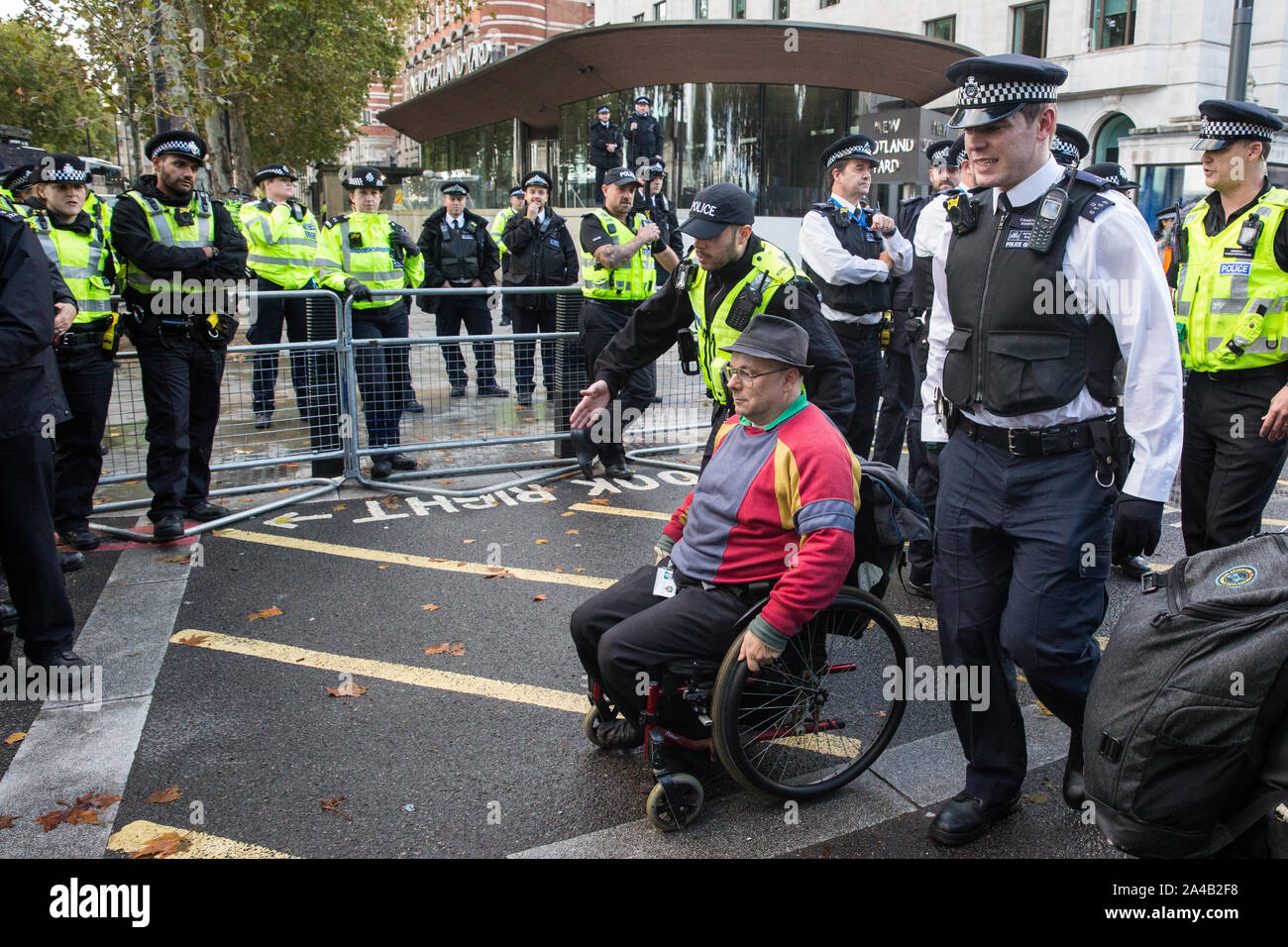 Disabled protest 1986 hi-res stock photography and images - Alamy