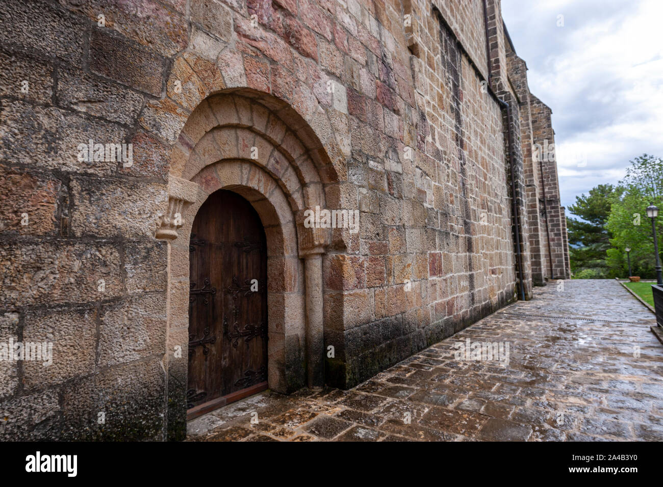 Lateral door in Monastery of Leyre, Romanesque architecture in Navarre ...