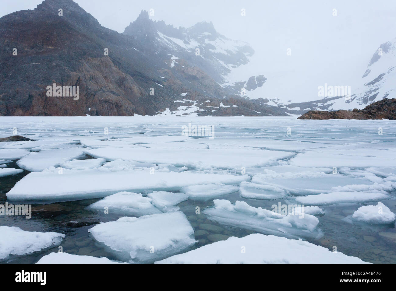 Laguna de Los Tres view. Frozen lagoon. Fitz Roy mountain, Patagonia ...