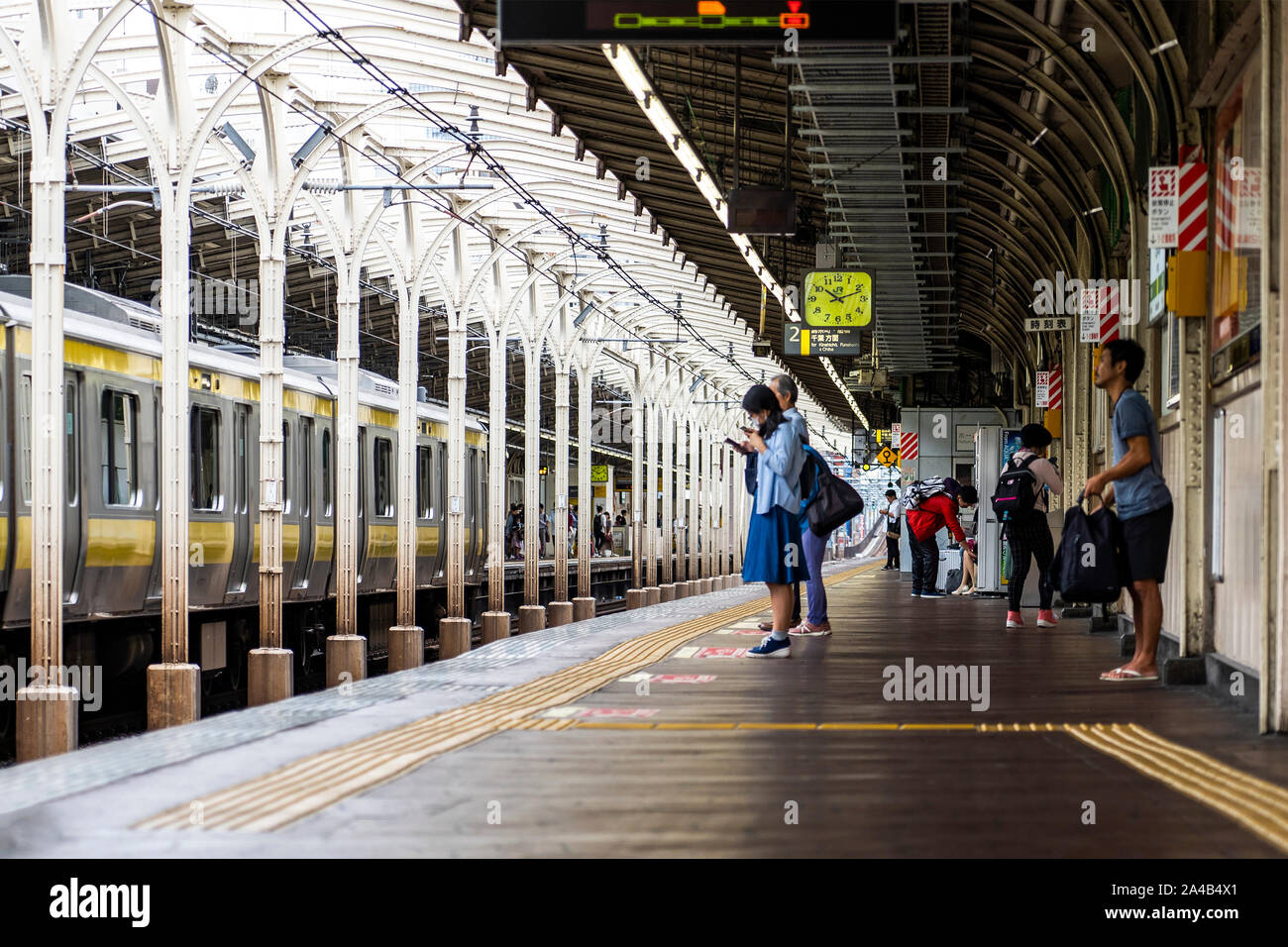 Tokyo transport system hi-res stock photography and images - Alamy