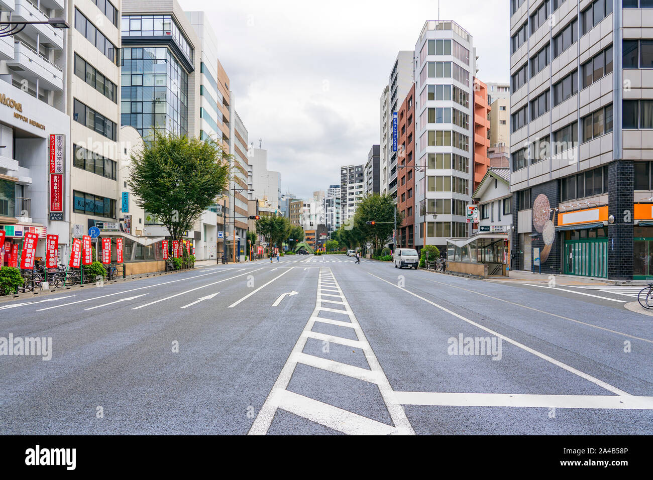 Man crossing wide highway in hi-res stock photography and images - Alamy