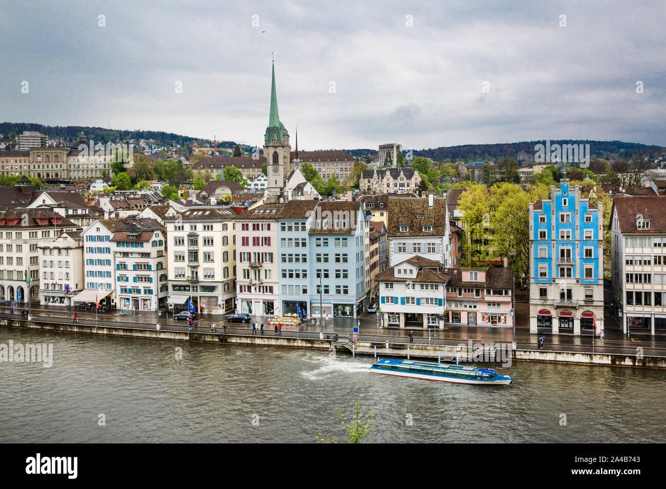 Zurich panorama view, beautiful cityscape on rainy day. Switzerland ...