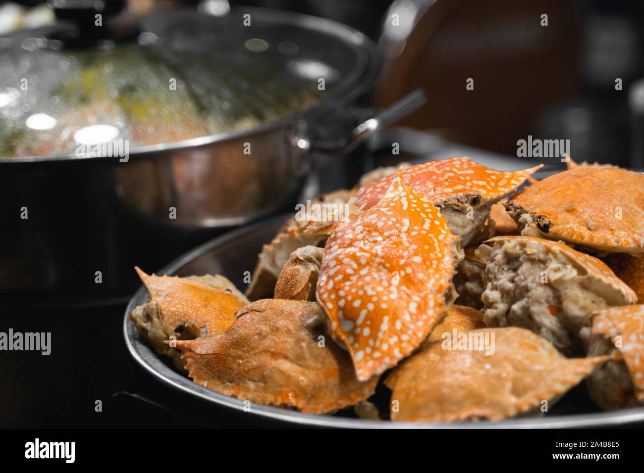 Giant king crab hi-res stock photography and images - Alamy