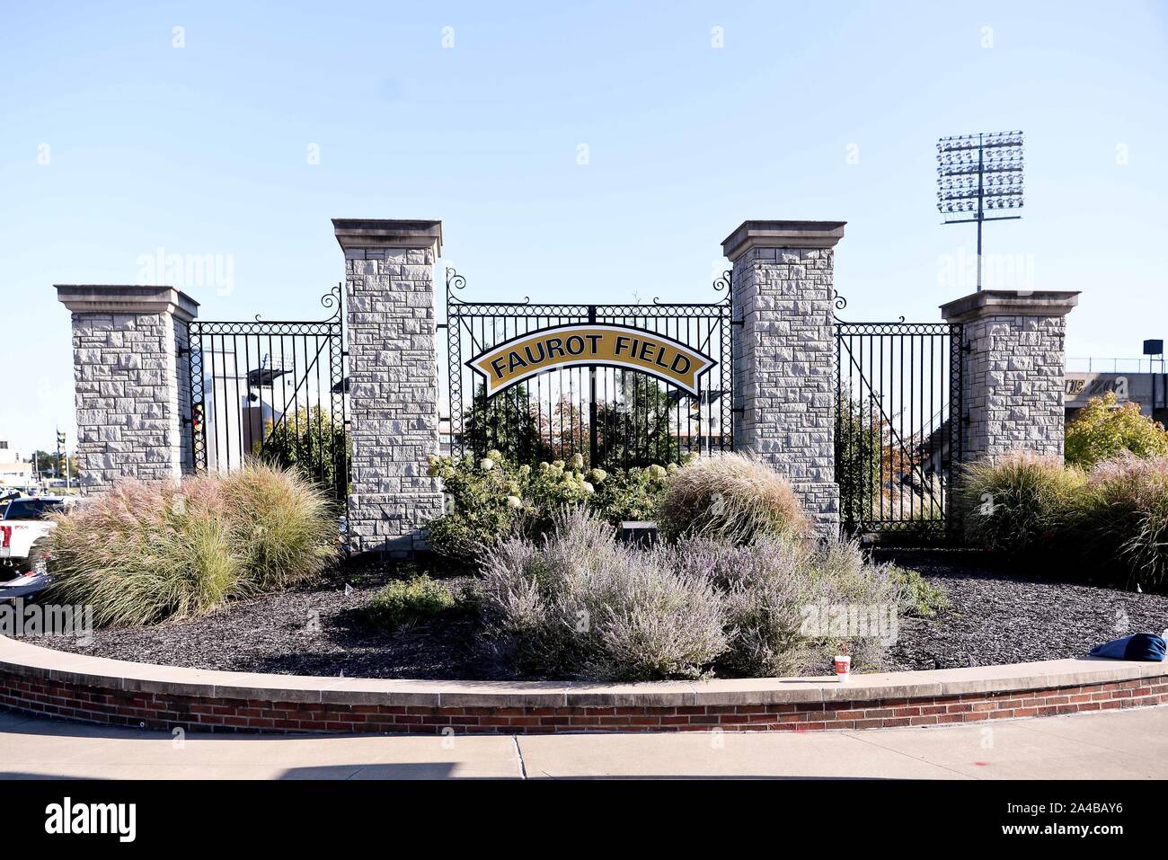 Oct 12, 2019: The pent scenery as you approach Memorial Stadium during ...