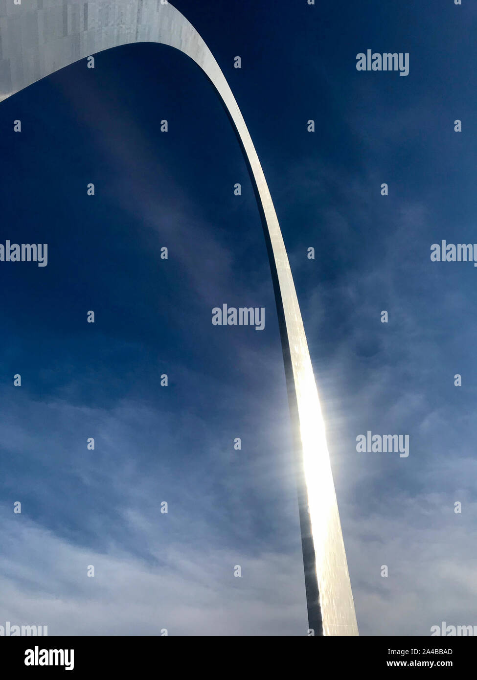 St. Louis, Missouri / USA: August 9, 2019 - The famous Gateway Arch of ...
