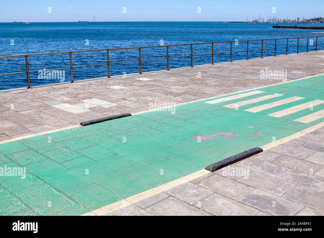 walk path on the ocean shore Stock Photo - Alamy