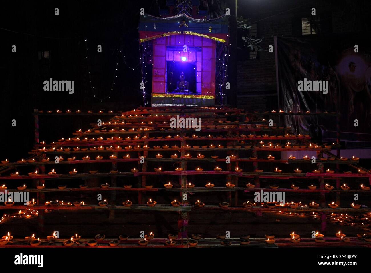 Vassa buddhism hi-res stock photography and images - Alamy