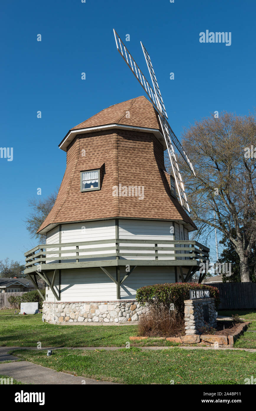 The Dutch Windmill Museum, a tribute to the heritage of Nederland ...