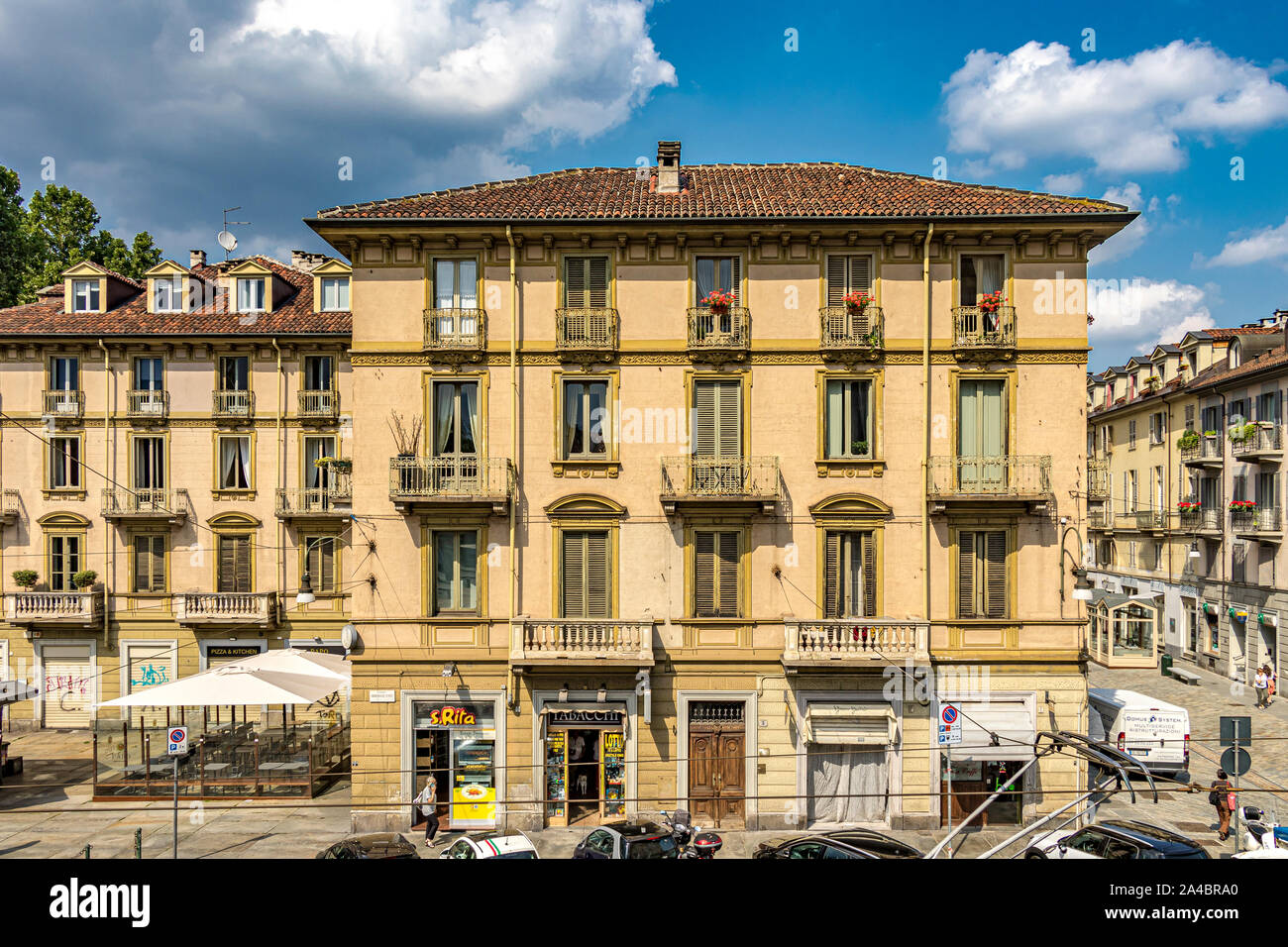 Dio block hi-res stock photography and images - Alamy