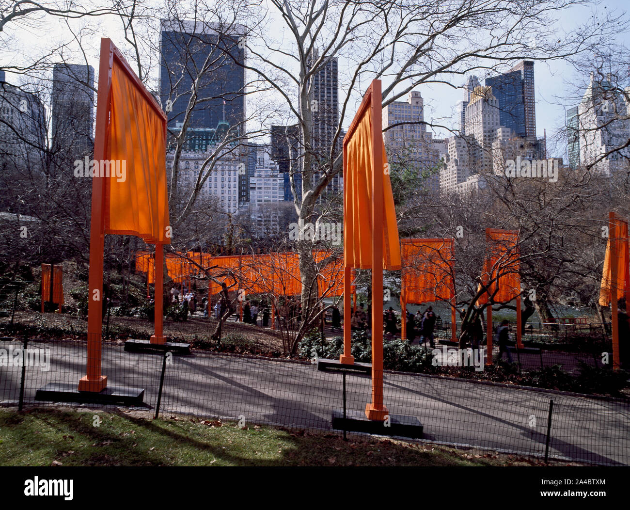 Christo and jeanne claude the gates hi-res stock photography and images ...