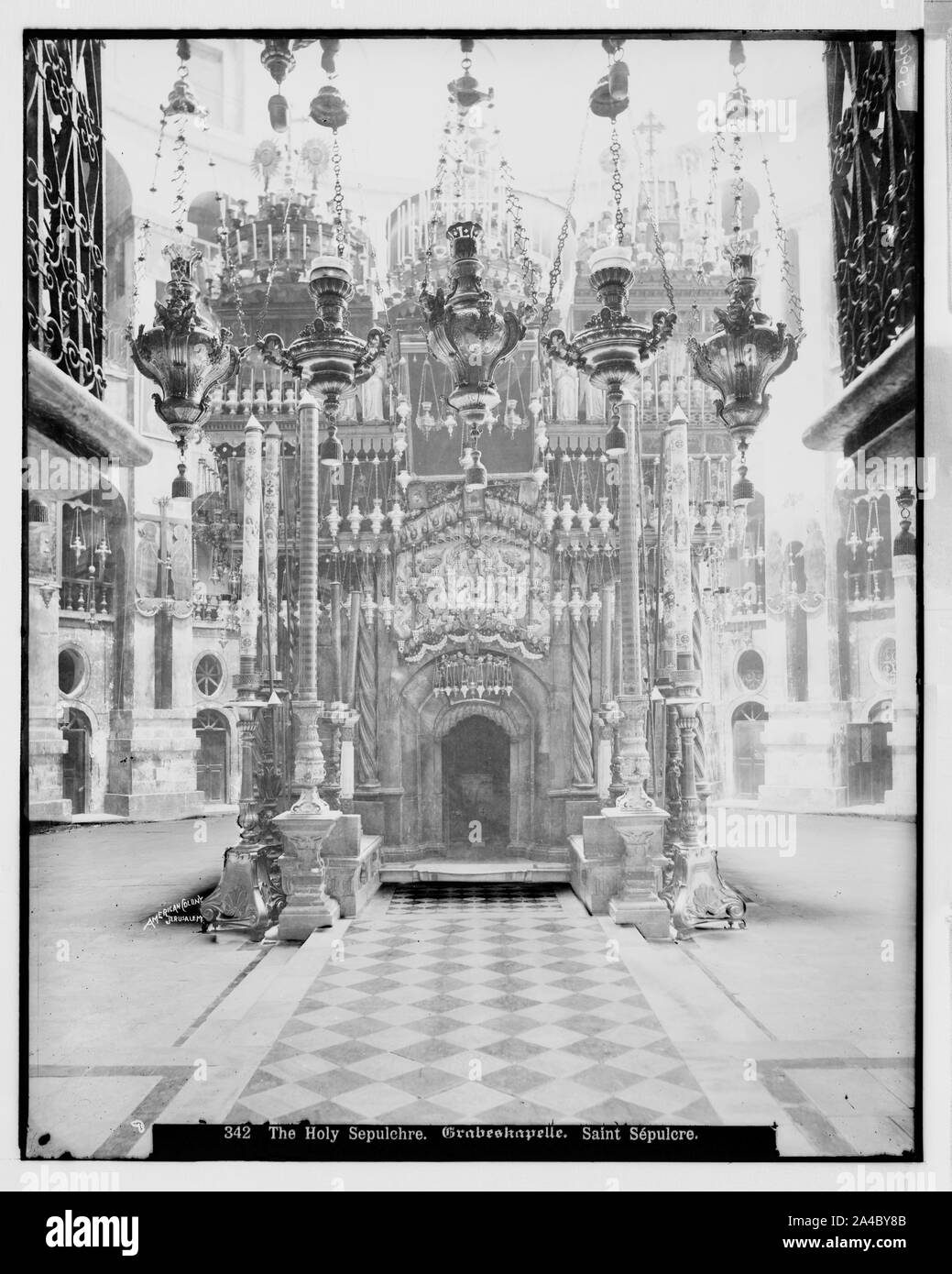 The Holy Sepulchre [in the Church of the Holy Sepulchre] Stock Photo ...