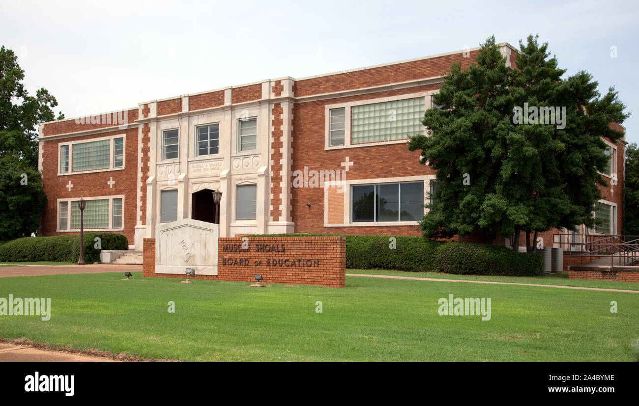 The Howell Graves building, Muscle Shoals, Alabama Stock Photo - Alamy