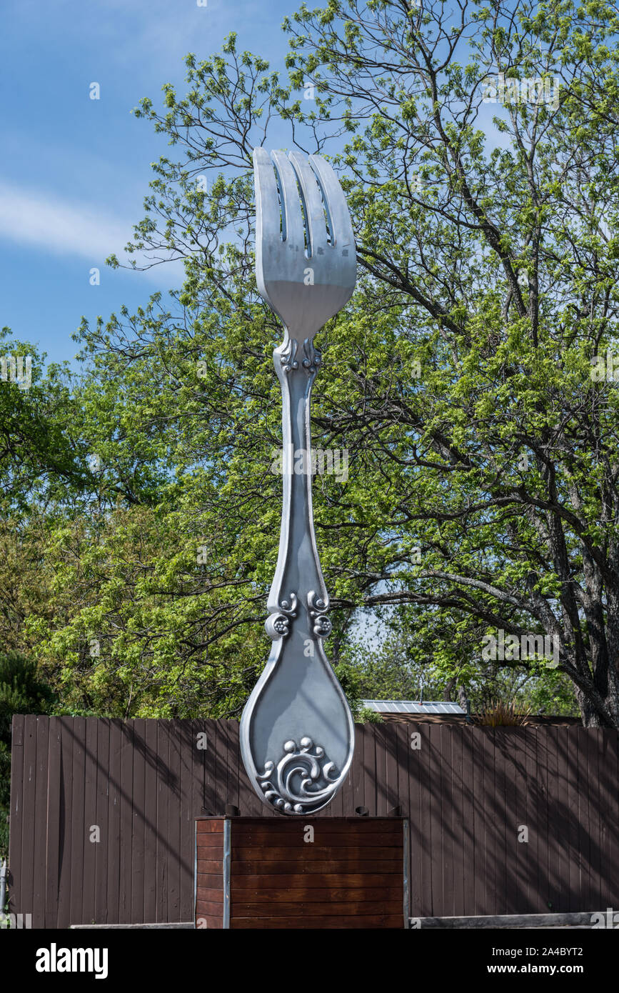 The Hyde Park Bar and Grill in Austin, Texas, uses a fork as a giant ...