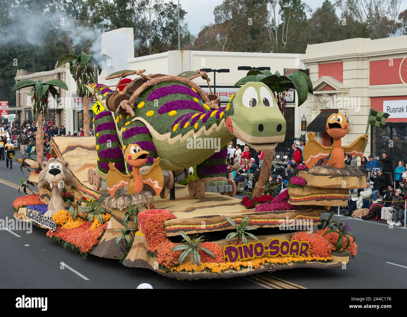 Tournament of roses parade float hi-res stock photography and images ...