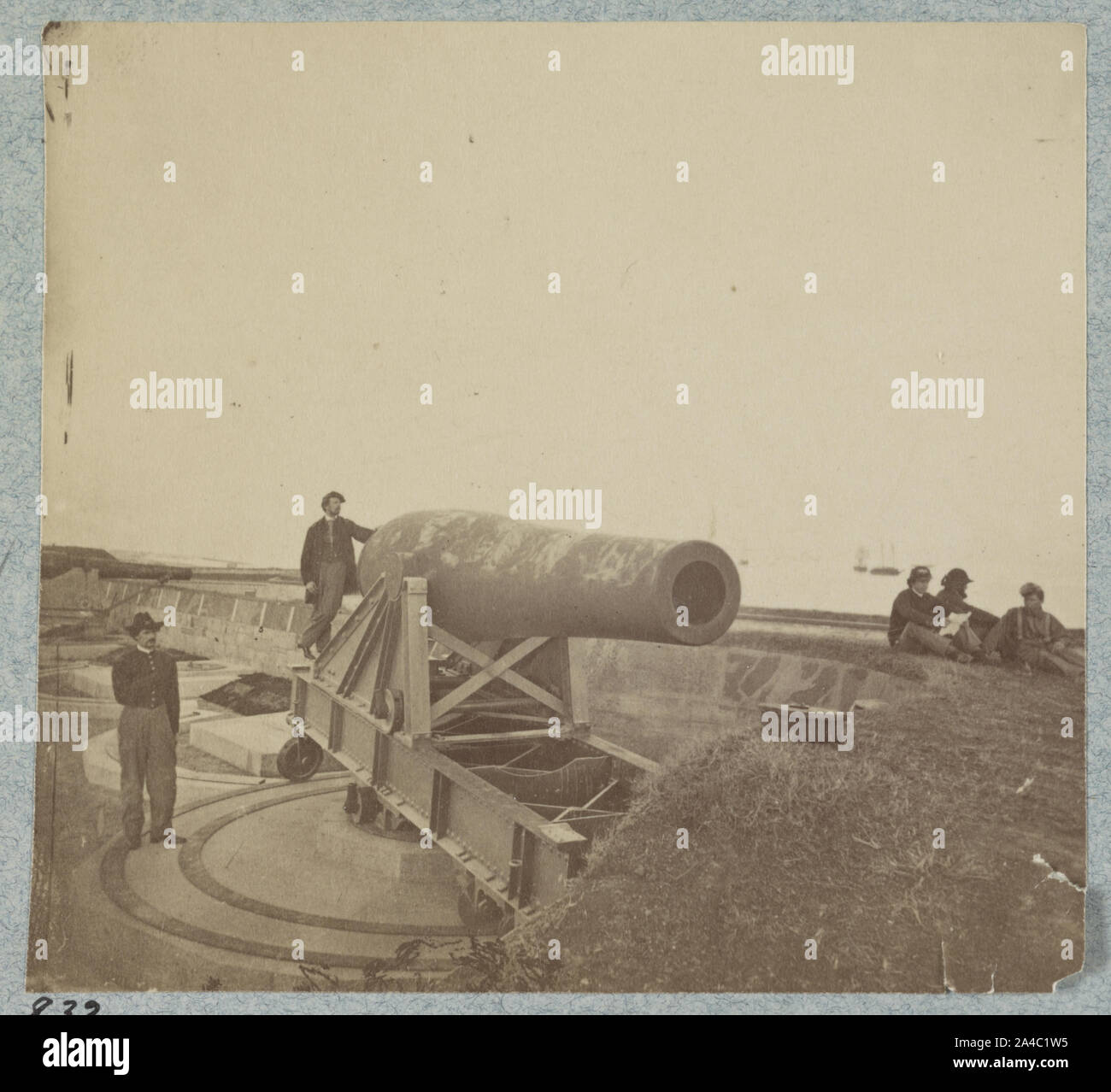 Cannon gun firearm artillery hi-res stock photography and images - Alamy