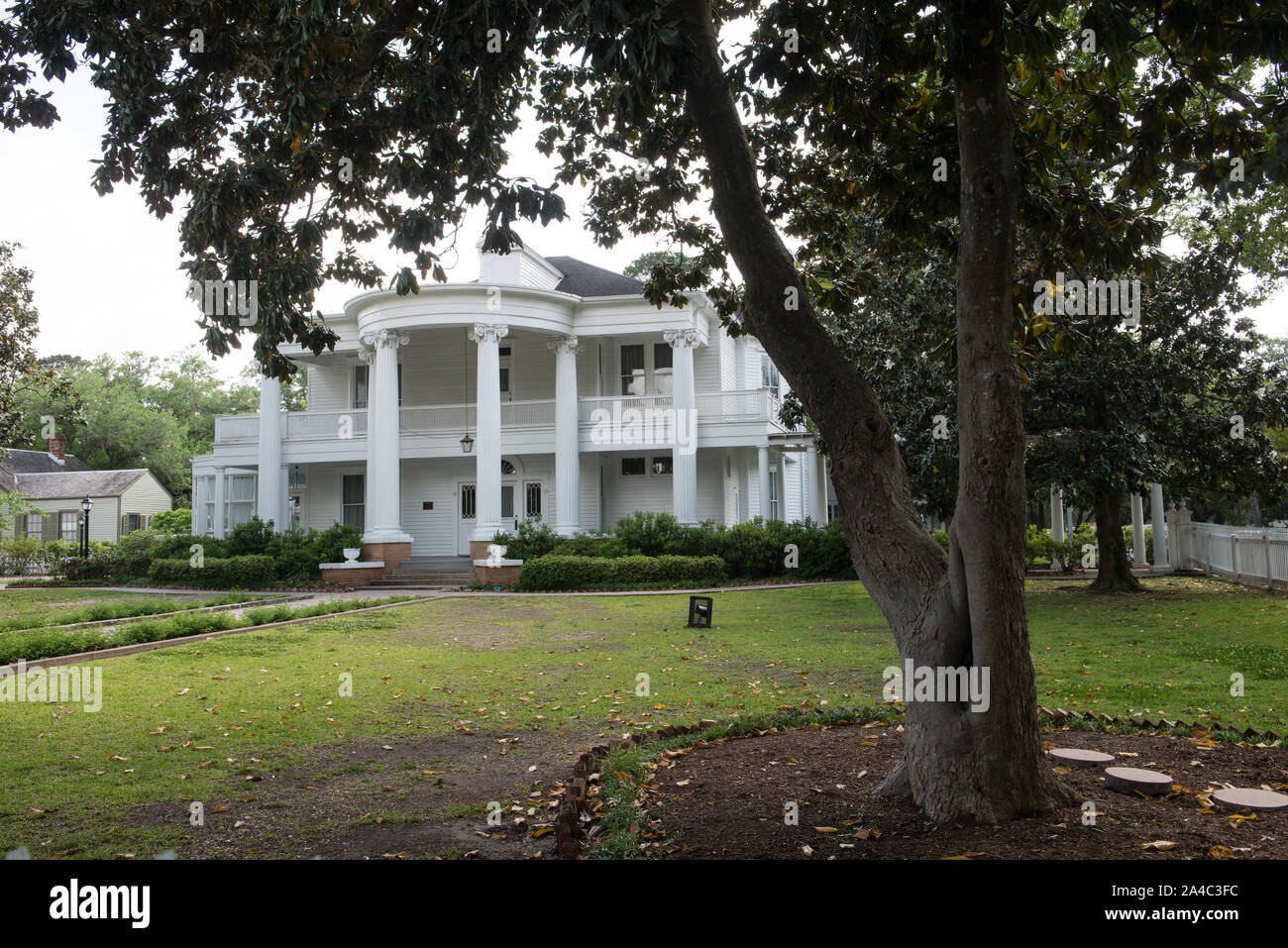 The Moore House in Richmond, Texas, southwest of Houston Stock Photo ...