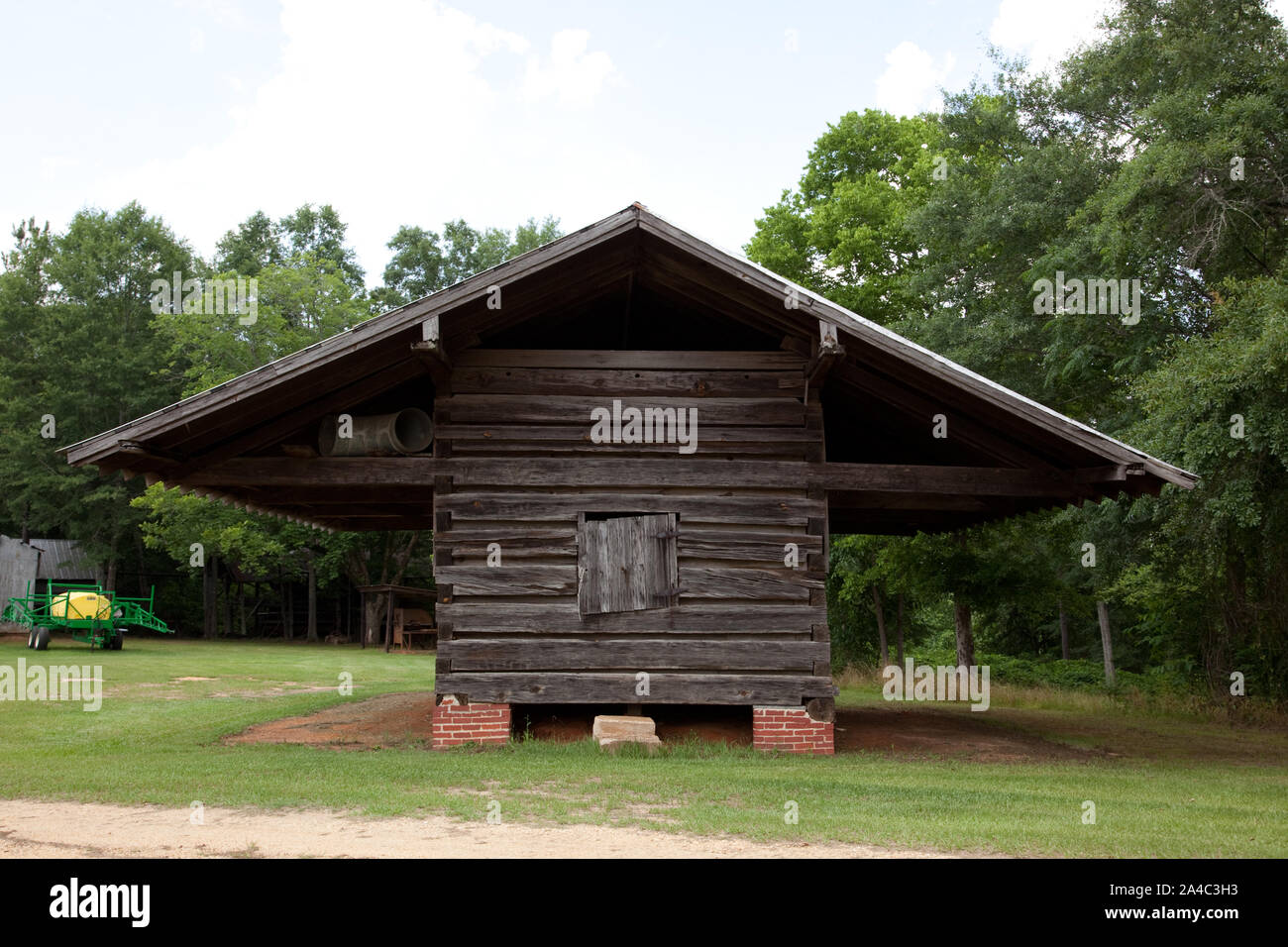 The Moore/Webb/Holmes Plantation and out buildings (circa 1819), Folsom ...