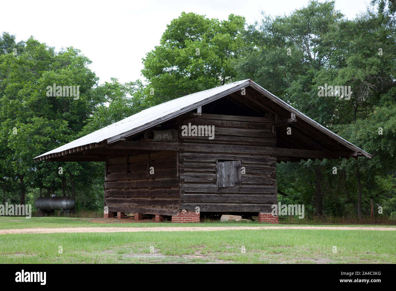 The Moore/Webb/Holmes Plantation and out buildings (circa 1819), Folsom ...