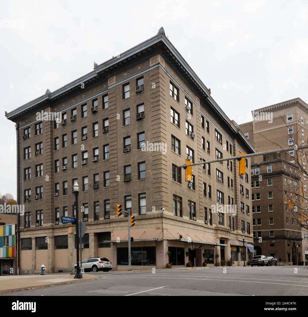 Completed by 1918 hi-res stock photography and images - Alamy